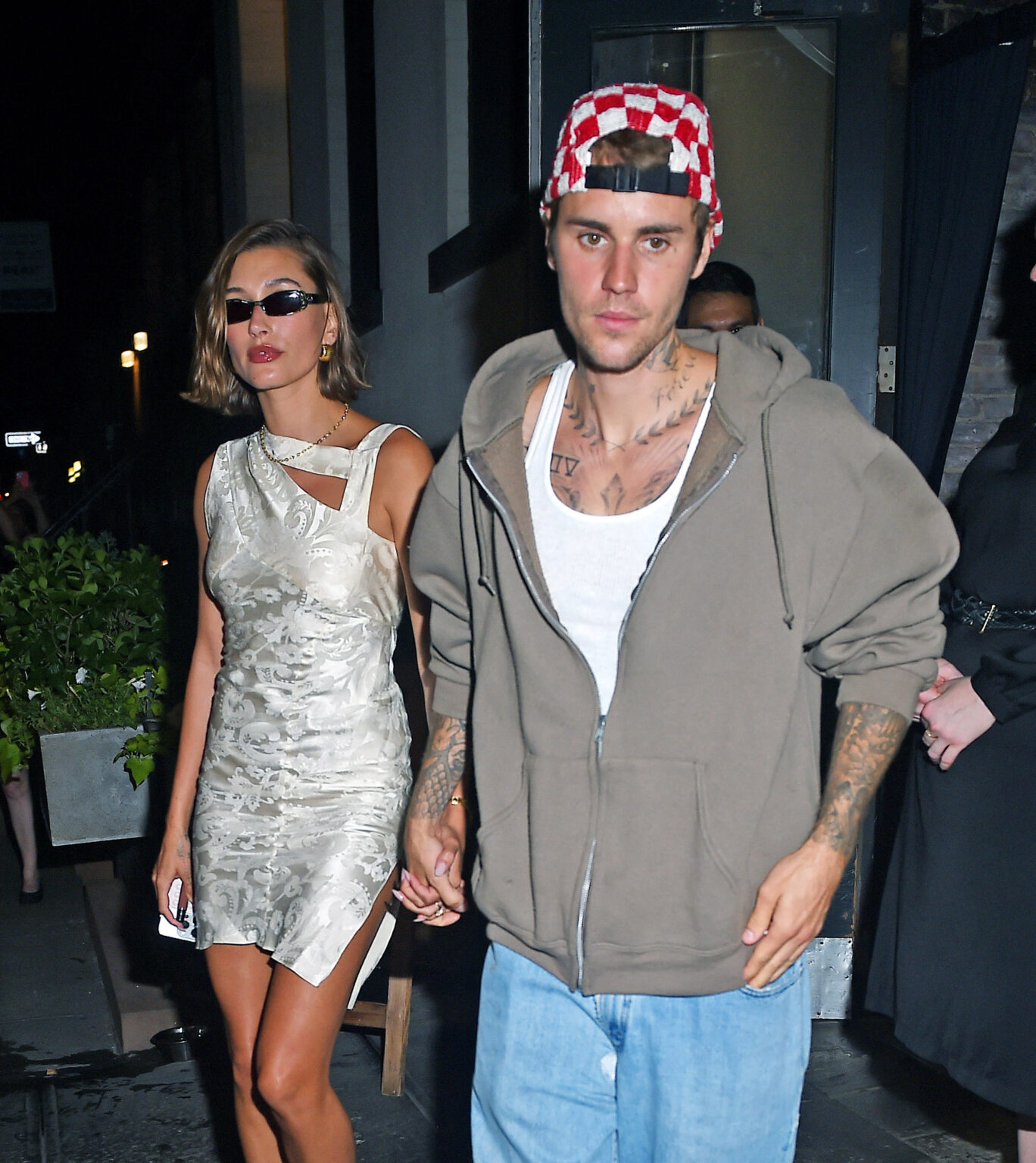 Razvodi li se Justin Bieber: Hailey skinula prsten, a on se sve grublje ...