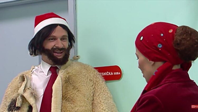 Enis Bešlagić progovorio o tajni sa seta serije Naša mala klinika: "On bi mene samo pogledao..."